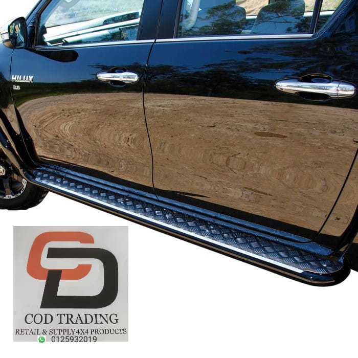 TJM SIDE STEPS MODULAR STEEL BLACK 63MM TOYOTA HILUX REVO / ROCCO ...
