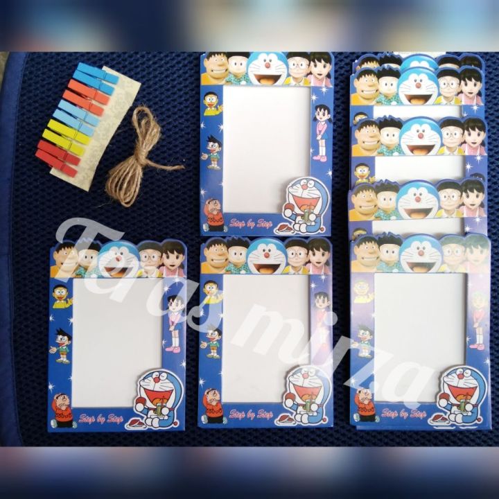 TR - Bingkai foto gantung karakter Doraemon / Frame foto Doraemon ...