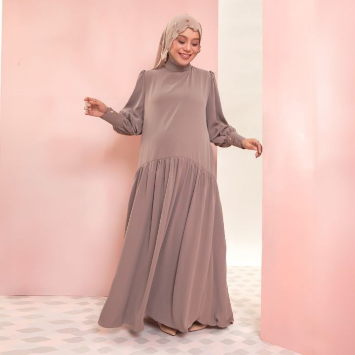 Lozy Hijab - Lesti Dress Lozy x Lesti (Long Dress Bahan Poly Flowy Anti ...