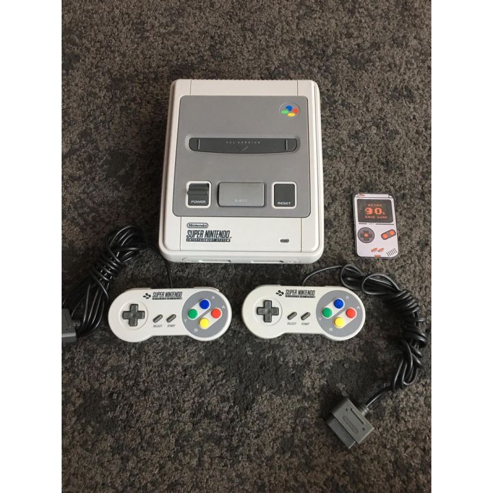 Nintendo Game Console Super Nintendo Entertainment System / PAL Version ...