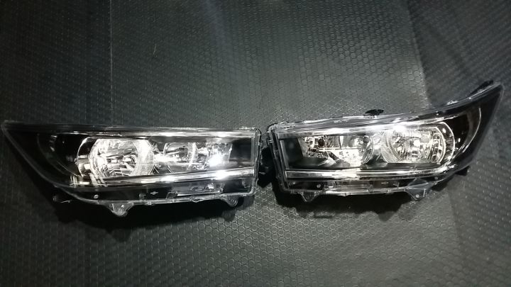 TOYOTA INNOVA HEADLIGHT FOR 2016-2020 | Lazada PH