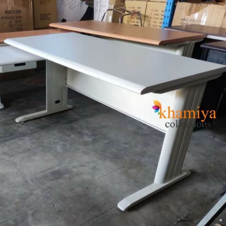 Light Gray Office Table, High-End Working Desk, Freestanding Table ...