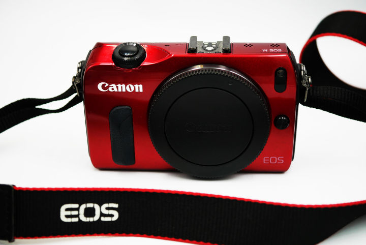 Canon EOS M เมาท์เลนส์EF-M ความไวแสงISO 25600 ถ่ายภาพต่อเนื่อง4.3 fps ...
