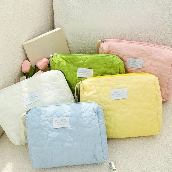 New Flower Pattern Women Large Capacity Makeup Bag Toiletries Cosmetic Organizer Zipper Bag