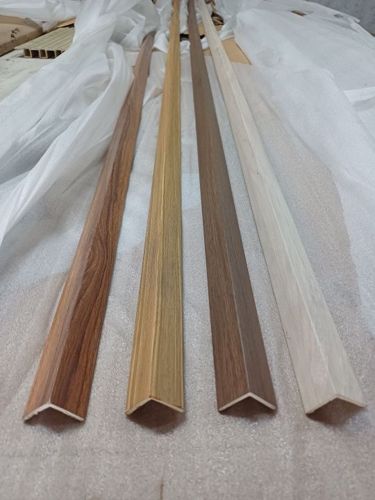 WPC Corner Angle Trim For WPC Fluted Wall Panel Size 2.5cm x 2.5cm x ...
