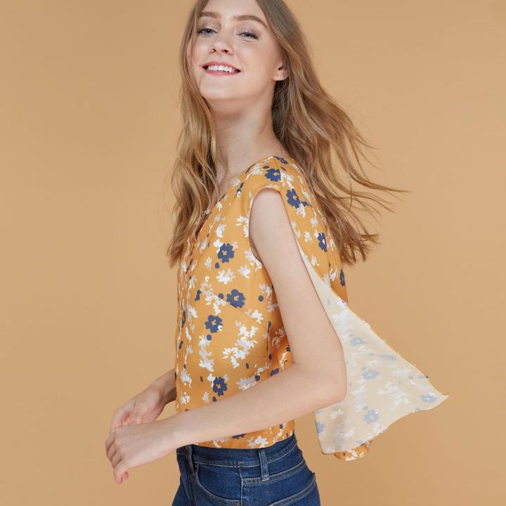 VANNSTOFF Orange Trumpet Blouse เสื้อเบลาส์แขนกุดมีดีเทลด้านหลัง | Lazada.co.th