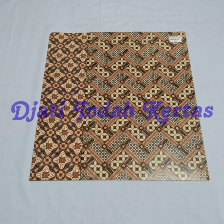 KERTAS SAMAK / JAJAN / KADO / MOTIF BATIK Uk. 48 x 63 Isi 50 lembar ...