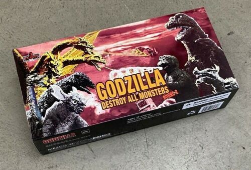 Mezco Godzilla Destroy All Monsters 5 Point XL Round 2 Deluxe Box Set ...