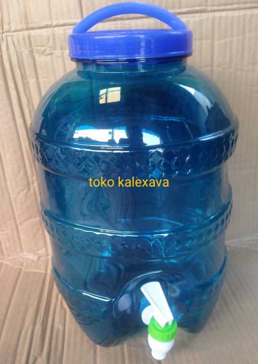 Tempat air minum / Galon air minum plastik tebal dan kran air 8 liter ...