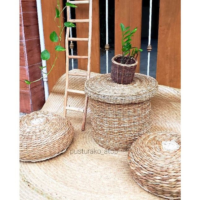Native Round Table Organizer/Coffee Table/Center Table Storage in ...