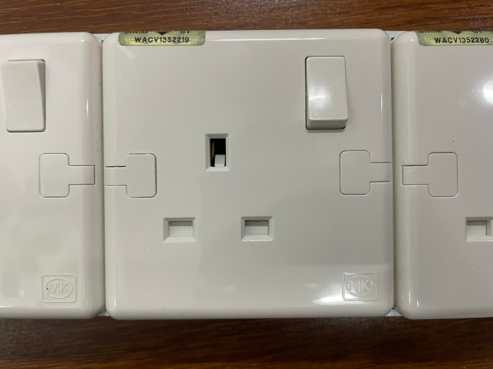 MY WholeSale [SIRIM] MK BRANDS PLUG SOCKET HOME ELECTRICAL INNER PLUG ...