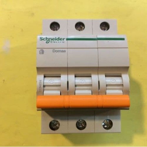 MCB 3P 10A 3Phase 10A 3Pole 10A Domae Schneider | Lazada Indonesia