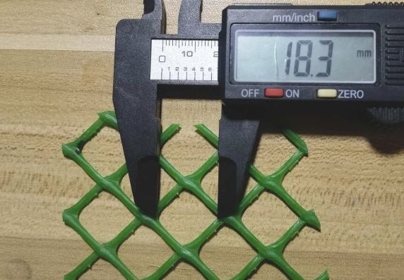 1-inch Plastic Mesh Fence: Chicken Coop, Corn Farming, Fish Pond ...