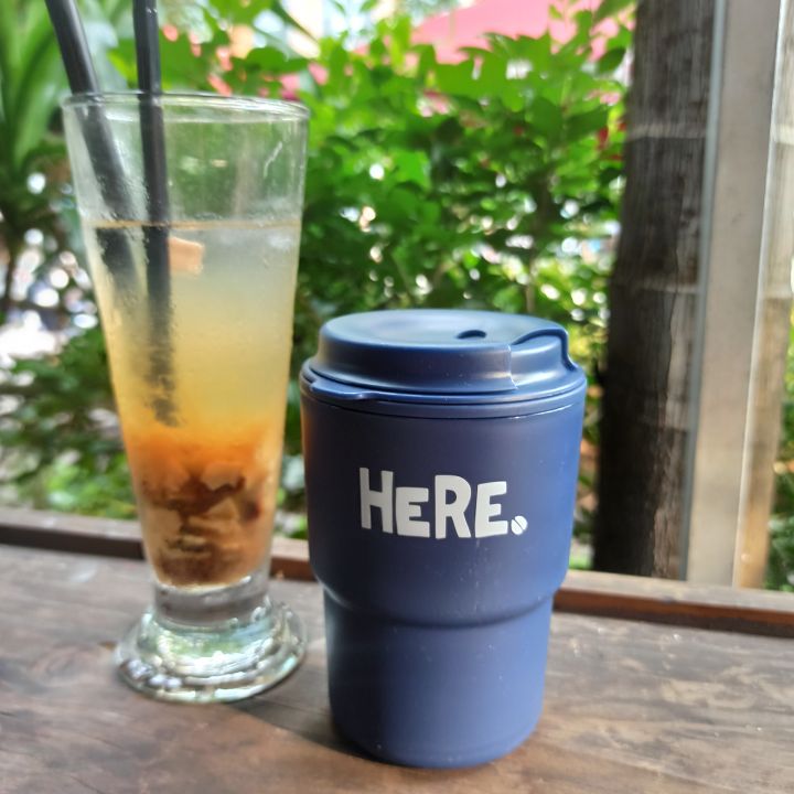 Cốc uống nước có nắp xoay kèm lỗ cắm ống hút màu xanh 320ml giữ nhiệt Yamada hàng nội địa Nhật ...