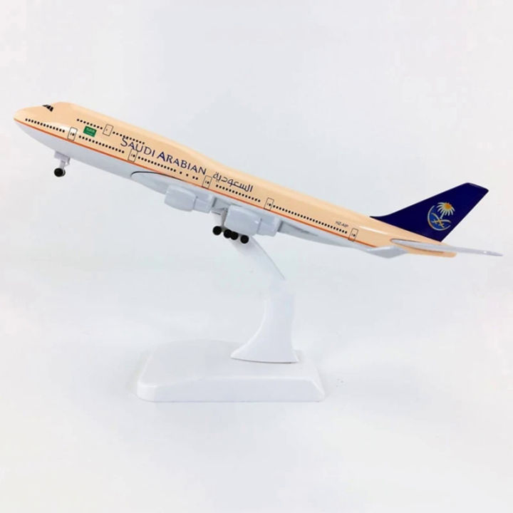 19cm Airplane Model Air SAUDI ARABIAN Airlines B747 Boeing 747 Airways ...