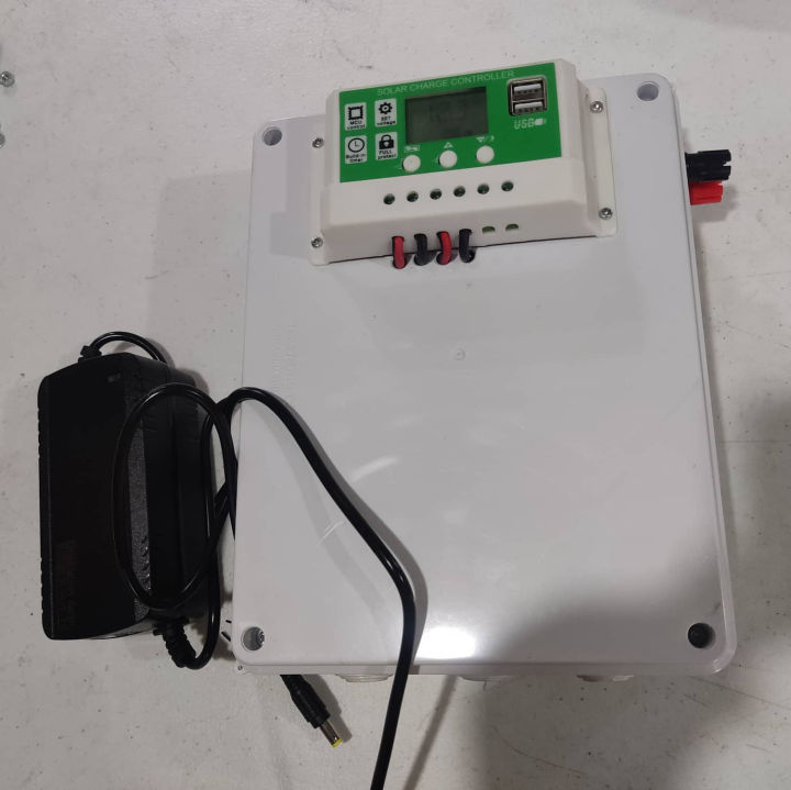 CUSTOMIZE SOLAR PORTABLE GENERATOR 28AH OR 300WATTS RESERVE ENERGY ...