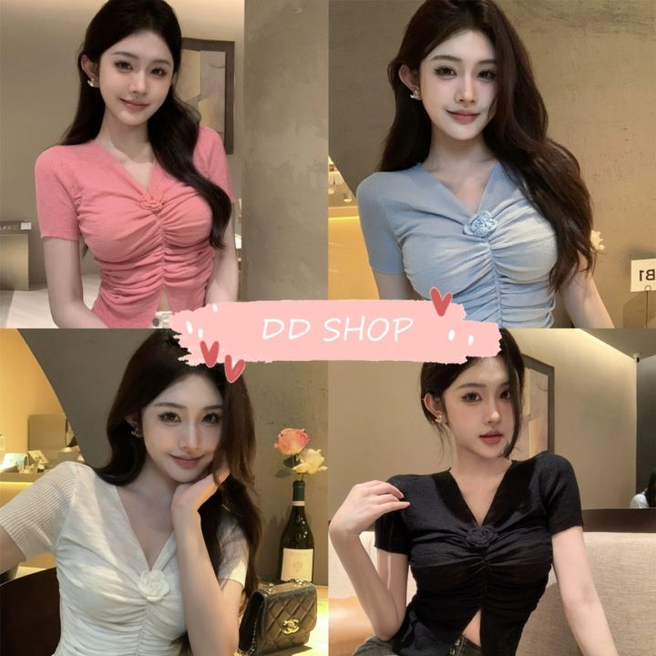 DD SHOP'พร้อมส่ง' Y0312 เสื้อยืดไหมพรม คอวี แขนสั้น ผ้าย่นๆ ติดดอกไม้ น่ารักมากๆ | Lazada.co.th