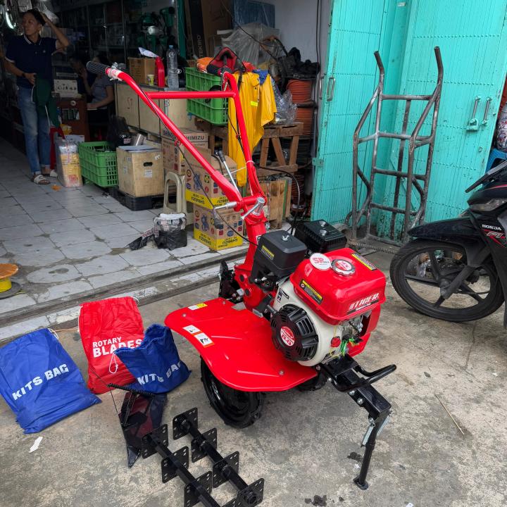 MESIN MINI TRAKTOR / TRAKTOR MINI TILLER BAJAK SAWAH TIGER GT800 ...