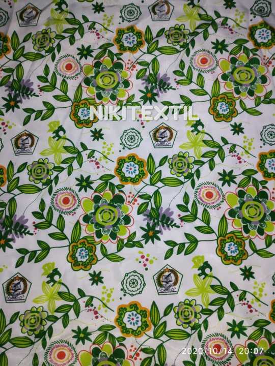 Kain Batik seragam diniyah fkdt seragam sekolah batik madin | Lazada ...