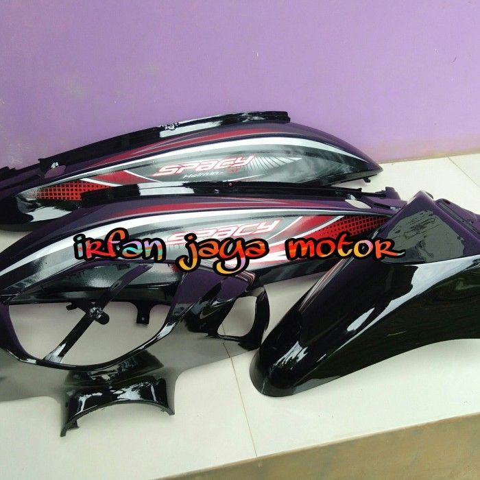 Cover body Halus satu paket honda Spacy karbu hitam Plus Striping ...