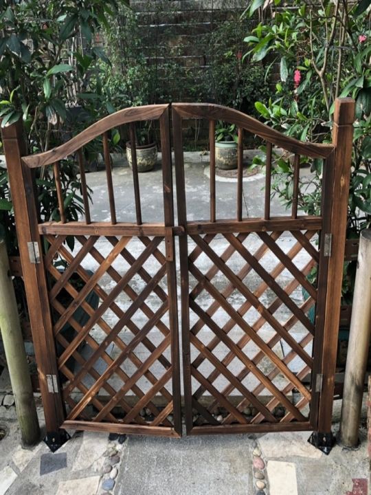 Fence fence gate garden anticorrosive wood flower rack courtyard ...