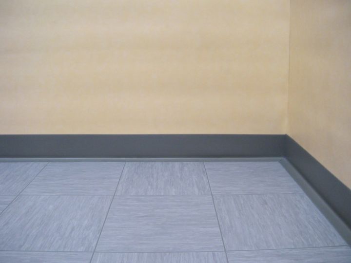 Skirting Wall PVC Flooring Getah PVC Lantai Self Adhesive Roll per ...