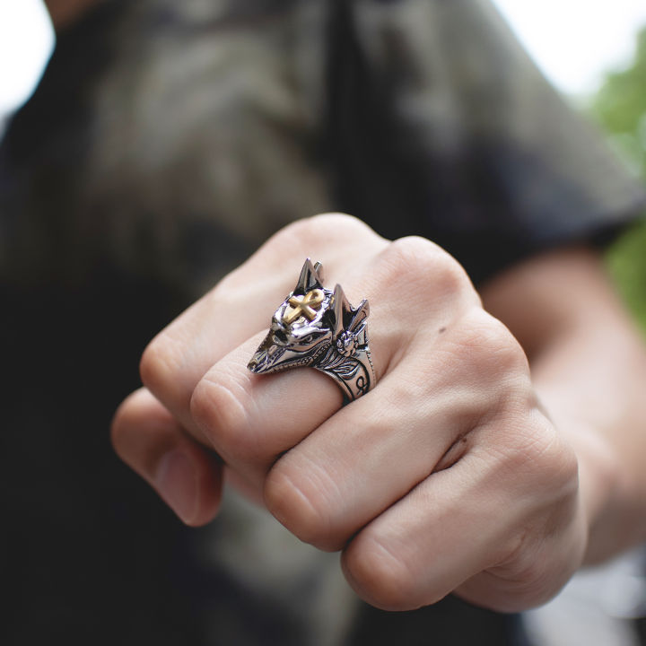 Death Anubis self-defense ring ring against wolves hidden weapons ...
