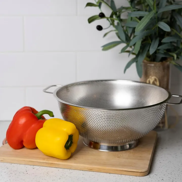 Large Stainless Steel Colander, 5 Quart Pasta Strainer With Handles ...