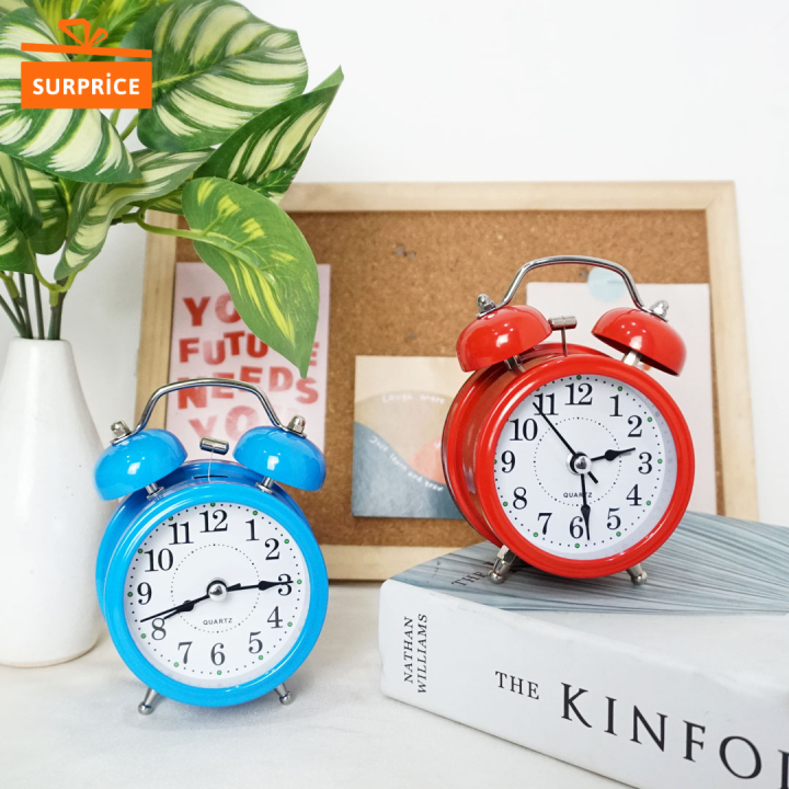 Surprice Jam Beker Kring Background Putih Polos Mix Color / Jam Weker ...