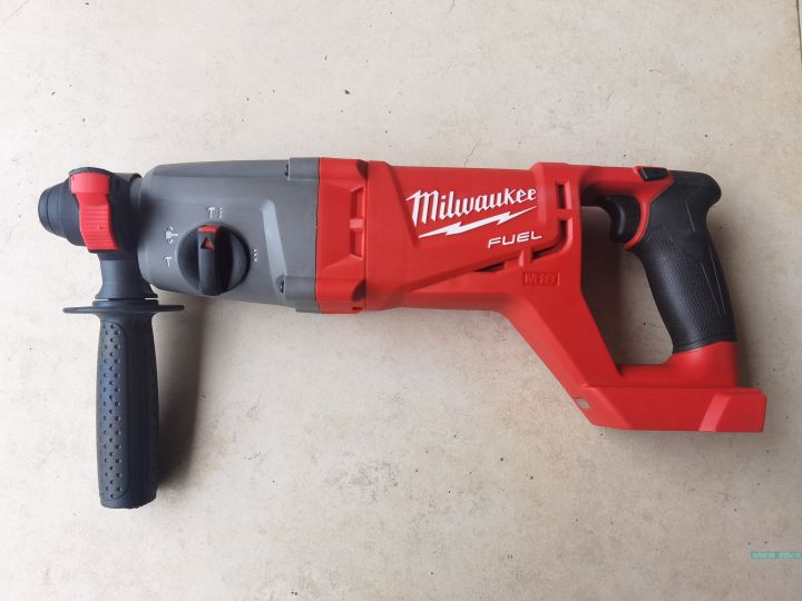 Authentic second-hand Milwaukee 18V brushless electric hammer ...