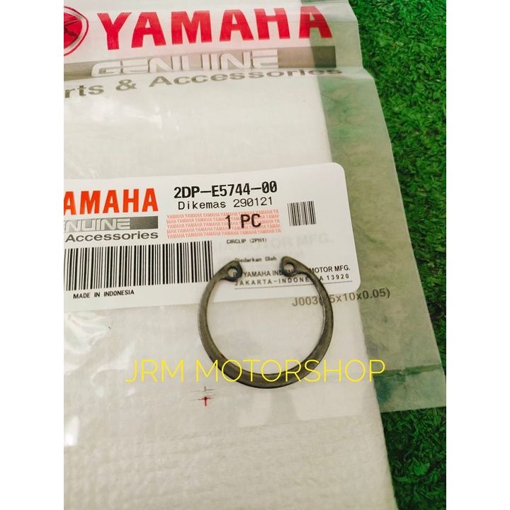 R6 B49 2DP E5744 00 Circlip Torque Drive Bearing NMAX V1 V2 AEROX r6-b49-2dp-e5744-00-circlip-torque-drive-bearing-nmax-v1-v2-aerox