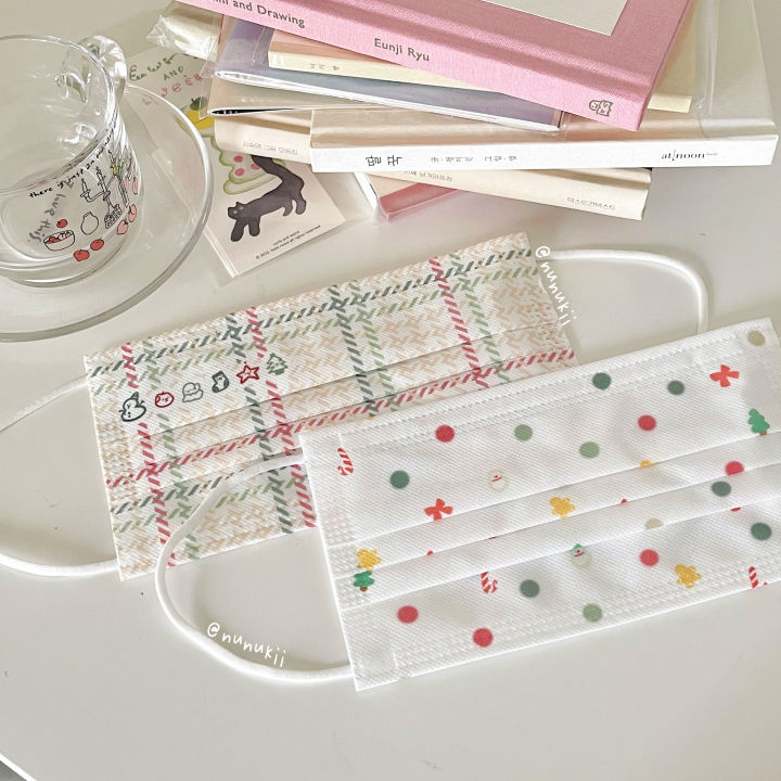 Original Christmas masks three-layer cute printed disposable masks are ...