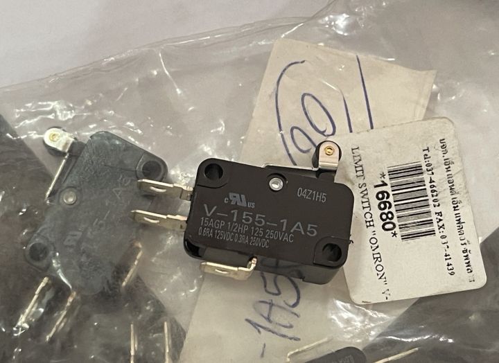 LIMIT SWITCH "OMRON" V-155-1A5 | Lazada.co.th