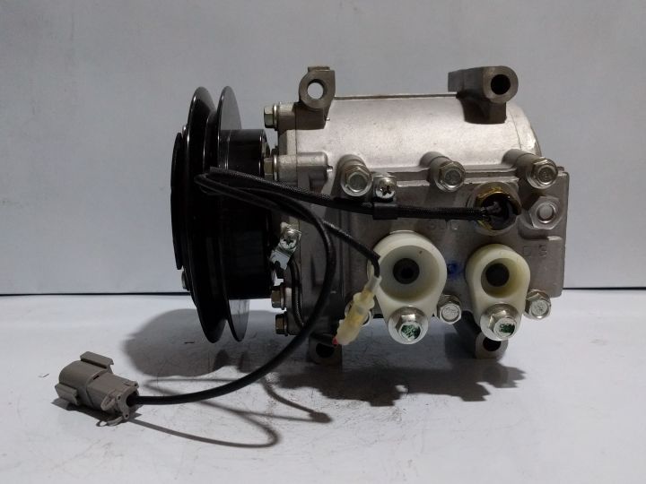 Mitsubishi Fuso Canter (2006+) | Rosa Bus - Aircon Compressor | Lazada PH