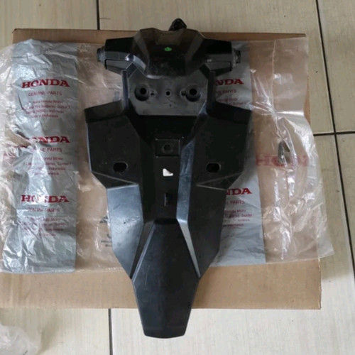 Honda ADV150/ADV160 Genuine Parts Rear Fender 80101-K0W-N00 | Lazada PH