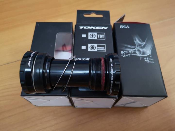 กระโหลกแบร์ริ่ง TOKEN รุ่น TK877EX tk877 แหวนสีแดง เกลียวอังกฤษ Shimano Road & MTB BSA 1.37"X24T ...