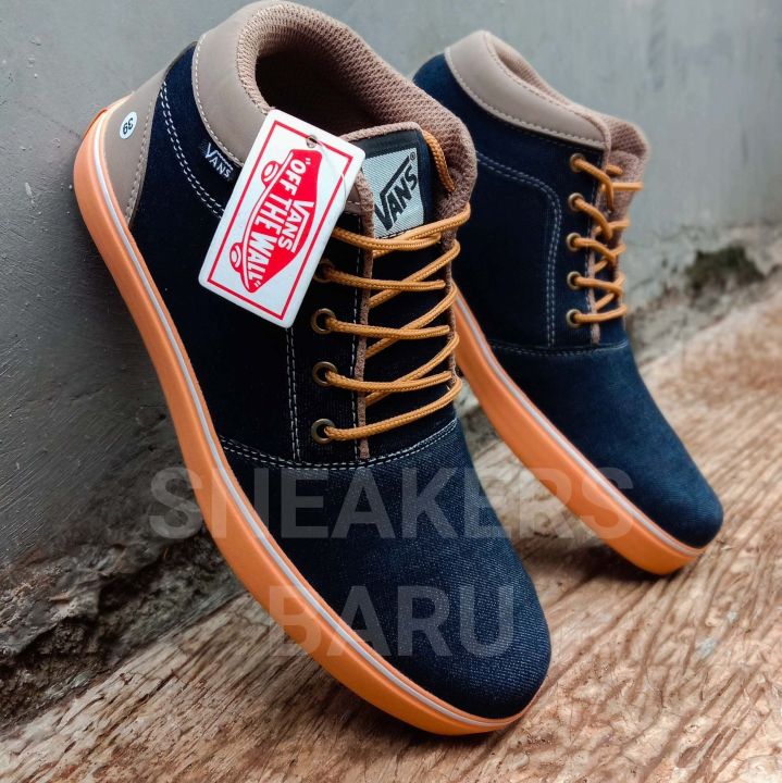 Sepatu Pria Keren Denim Sneakers Trend Bandung | Lazada Indonesia