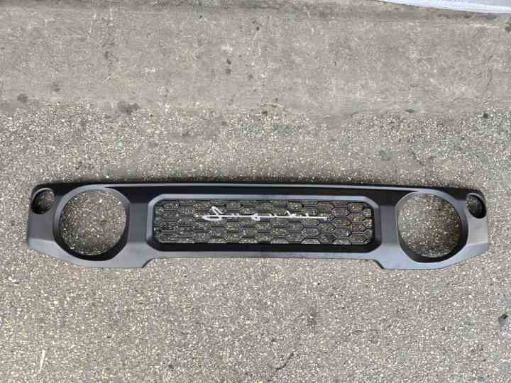 Suzuki Jimny Grille cursive logo | Lazada PH