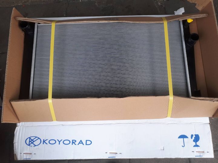 หม้อน้ำKoyorad Toyota Alphard vellfire estima acr50 anh20 2.4 2AZ ...