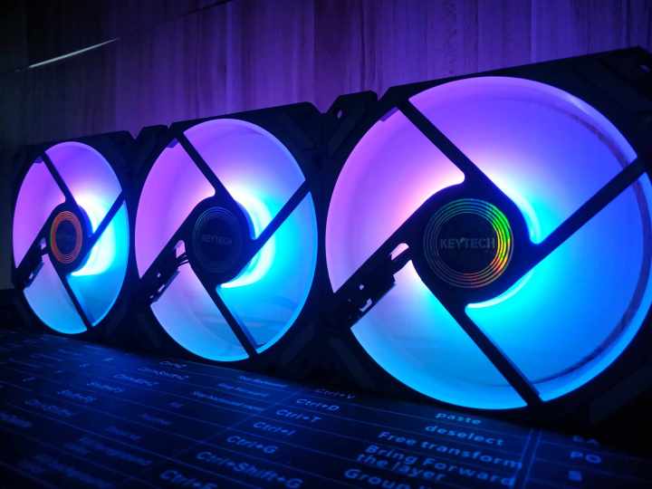 Keytech Black and White Tornado 3in1 120mm Chassis Fan with Control Hub ...