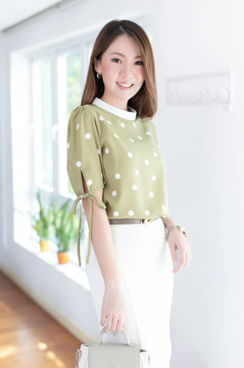 Narinari : NT2463 Floral Tie Sleeves Blouse | Lazada.co.th