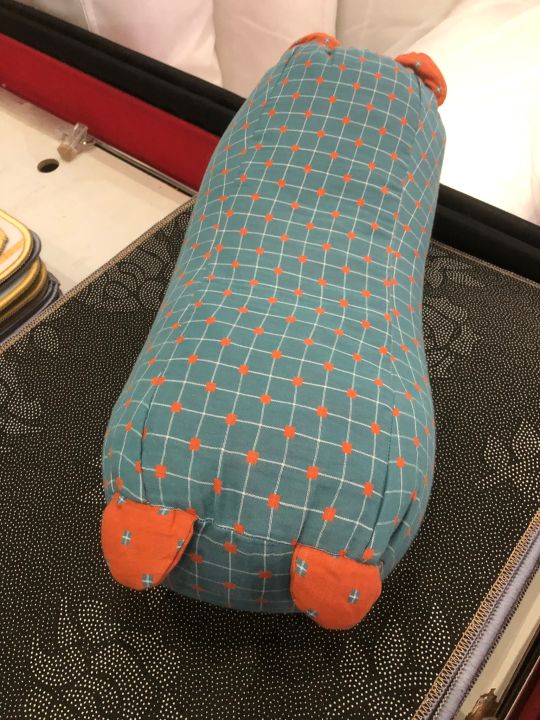 [MFDL INTERNATIONAL] Blue Orange Bolster | Lazada Singapore