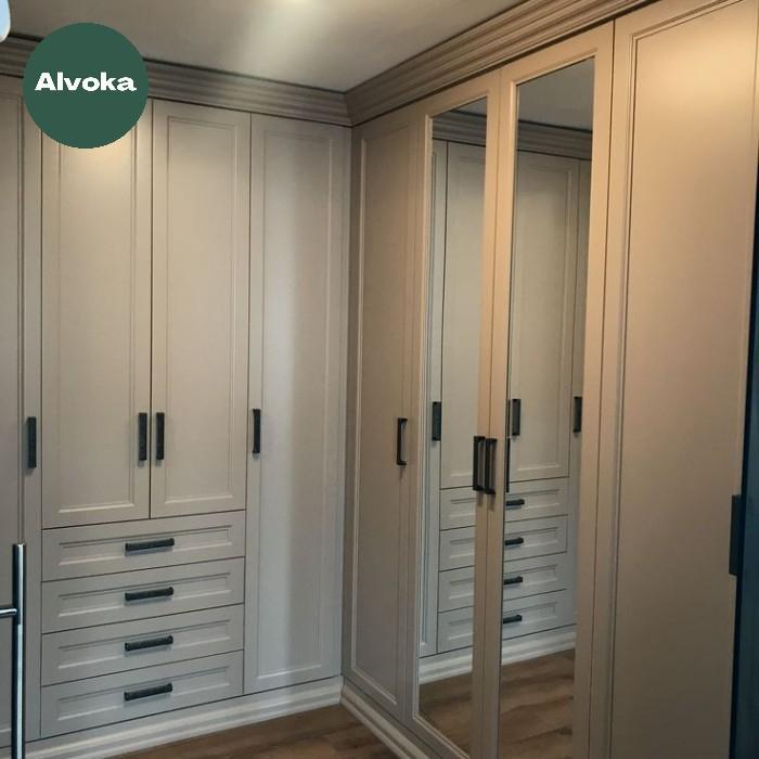 Lemari Pakaian Wardrobe Walk in Closet Custom - Finishing Duco ...