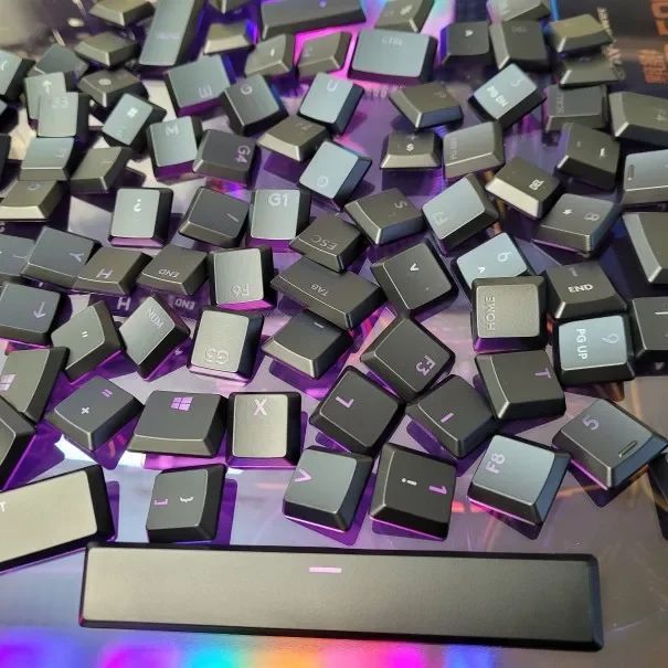 Single replacement keycap or full set 109keycaps suitable for Logitech ...