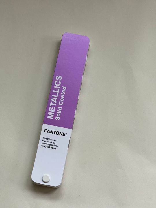 2023 PANTONE pantone international paint color card newly listed 8/10 ...
