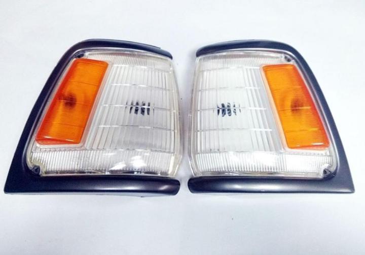 ไฟมุม ไฟเลี้ยวมุม รุ่น โตโยต้า ไมตี้เอ็กซ์ TOYOTA MIGHTY-X LN85 1989 ...