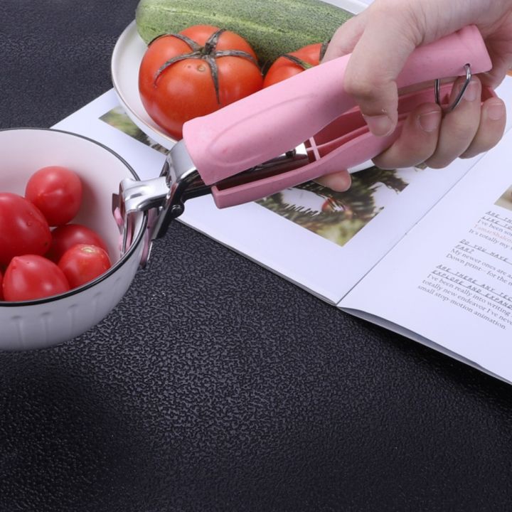 Off Spin Bowling Grip