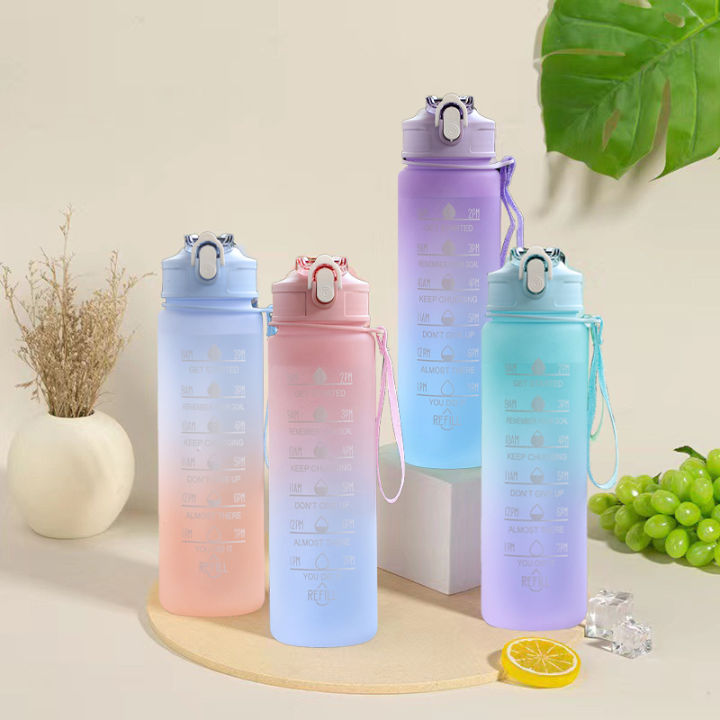 900ml Water Bottle Gradient Design Botol Air Cute Portable Scale Bottle ...