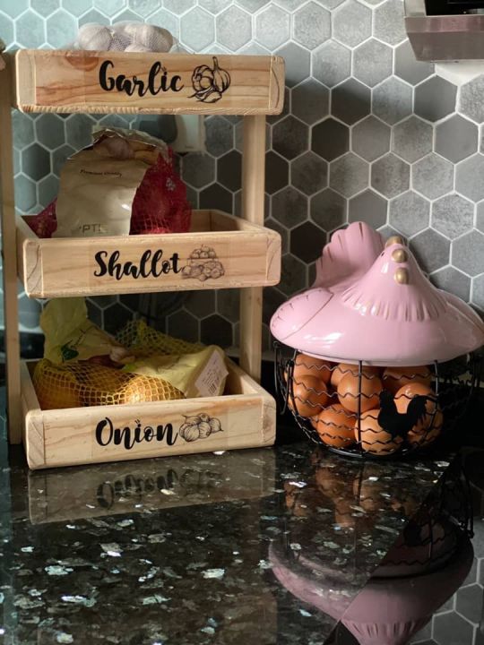 ( READYSTOCK ) KITCHEN STORAGE RACK/RAK BAWANG / ONION DECORATION RACKS ...