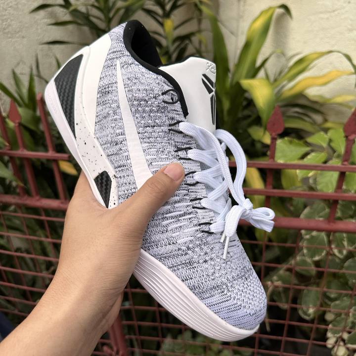 Kobe 9 Oreo Sport Sneaker With Socks Orig Eqpt Manufactured Not Class A ...